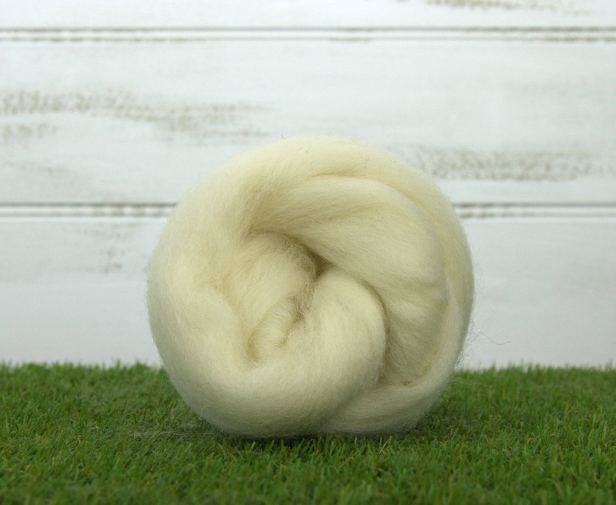 White Cheviot Top | Natural Spinning, Felting & Crafting Wool | T199 ...